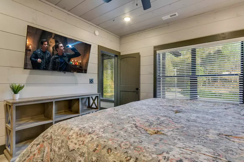 BEAR HAVEN - 4 bedroom Cabin in Gatlinburg