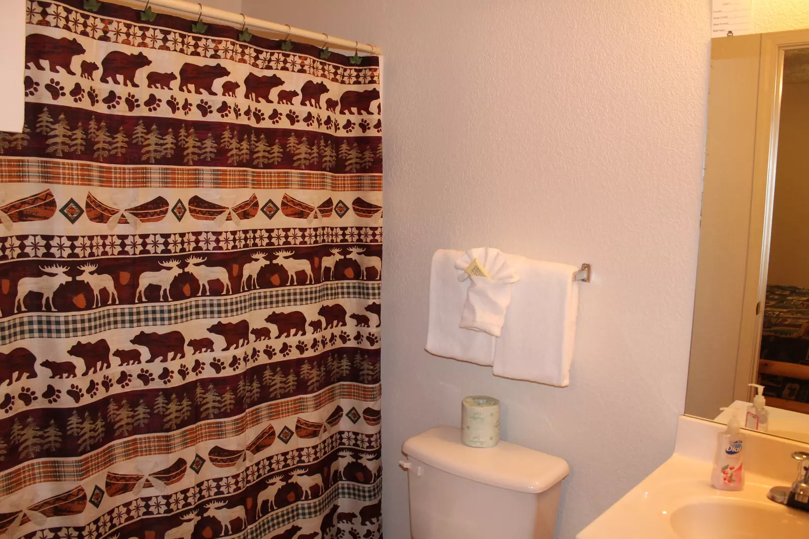 BIG BEAR LODGE - 12 bedroom Cabin in Pigeon Forge