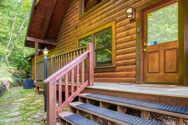 APPALACHIAN ADVENTURE - 4 bedroom Cabin in Gatlinburg