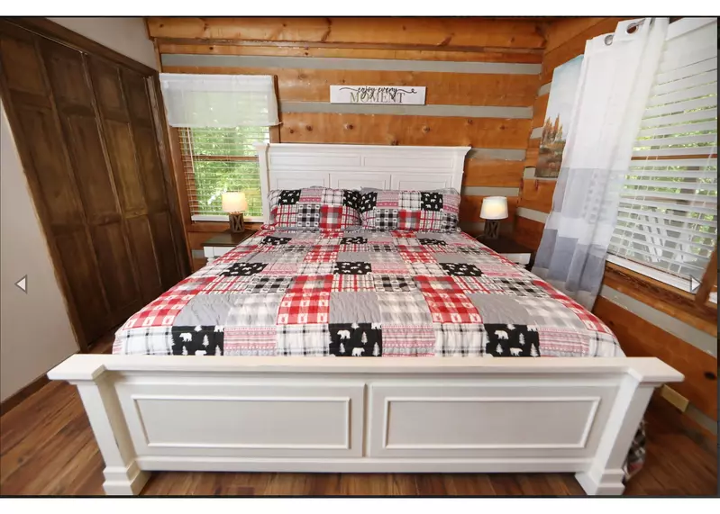 BEAR CROSSING - 2 bedroom Cabin in Gatlinburg