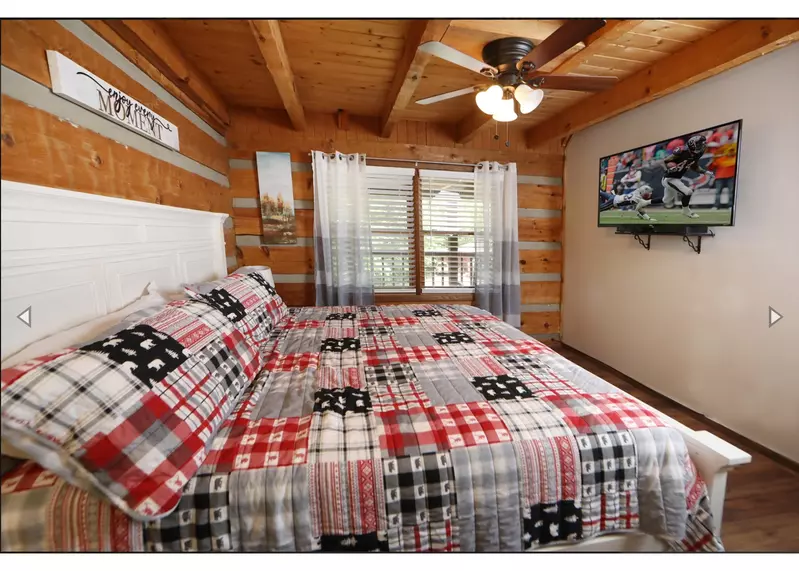 BEAR CROSSING - 2 bedroom Cabin in Gatlinburg
