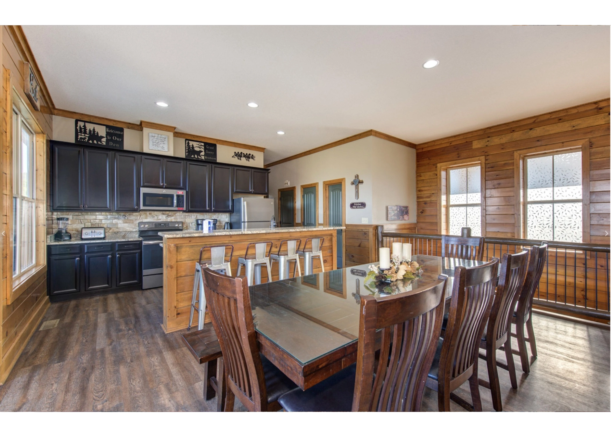 HEAVEN'S WINDOW - 5 bedroom Cabin in Sevierville