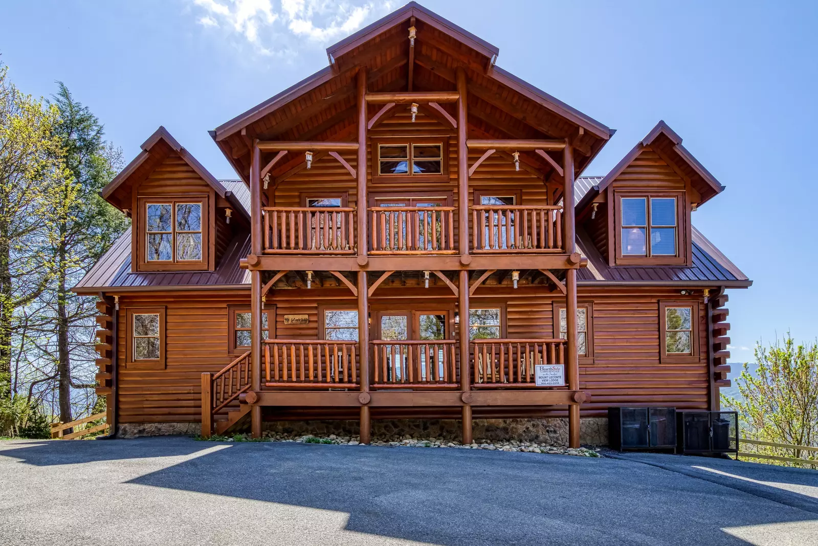 MOUNT LECONTE VIEW LODGE - 8 bedroom Cabin in Gatlinburg