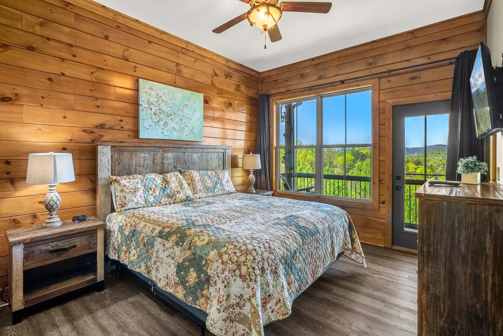 SERENITY SANCTUARY - 5 bedroom Cabin in Sevierville