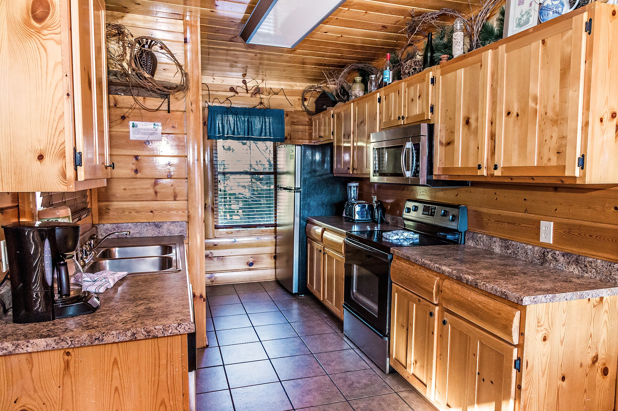FLYIN' HIGH - 3 bedroom Cabin in Sevierville