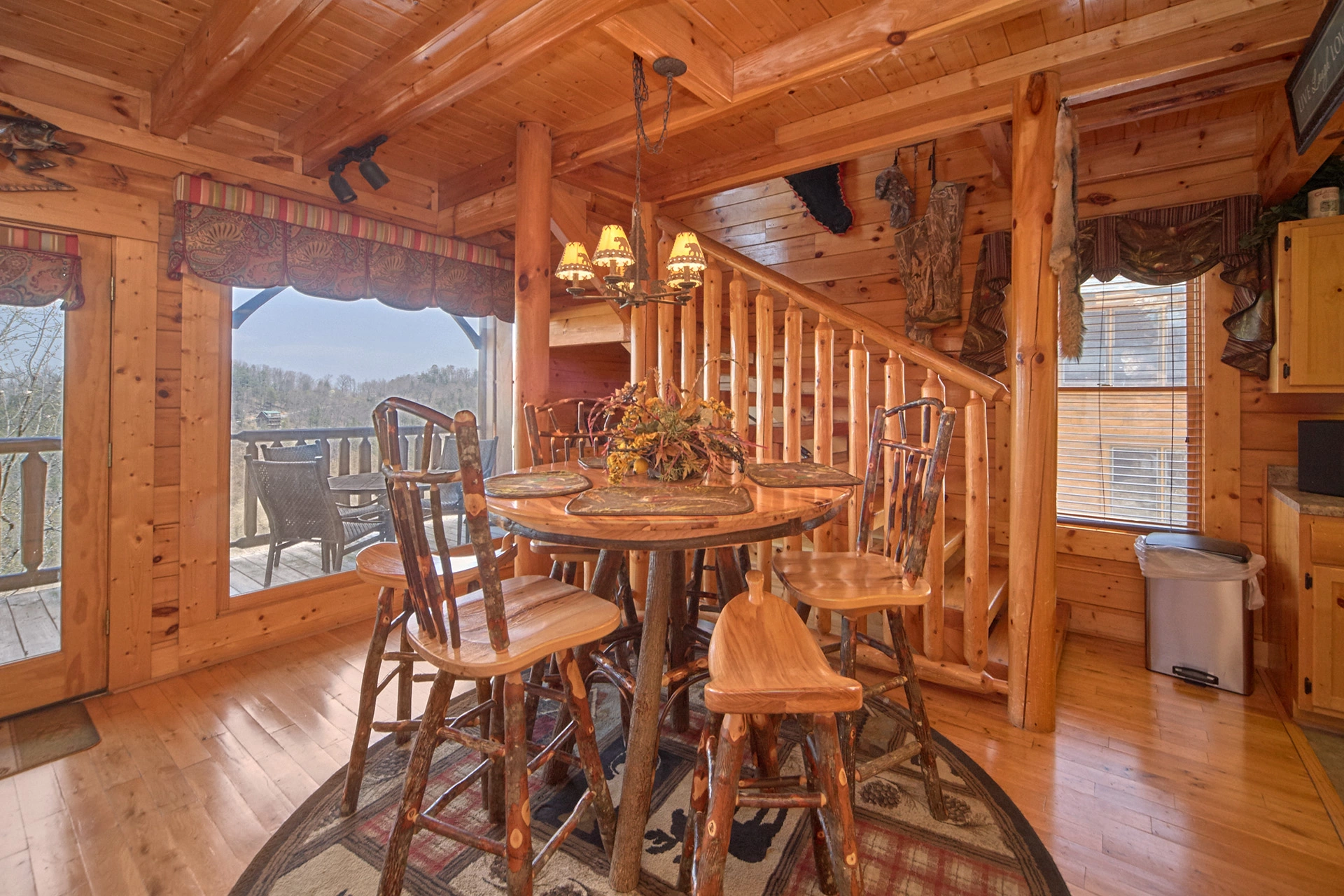 YOUR HAPPY PLACE - 2 bedroom Cabin in Sevierville