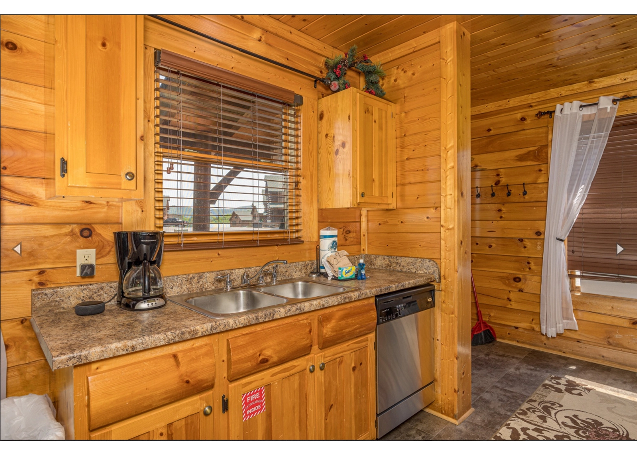 DREAM ON HIGH - 2 bedroom Cabin in Sevierville