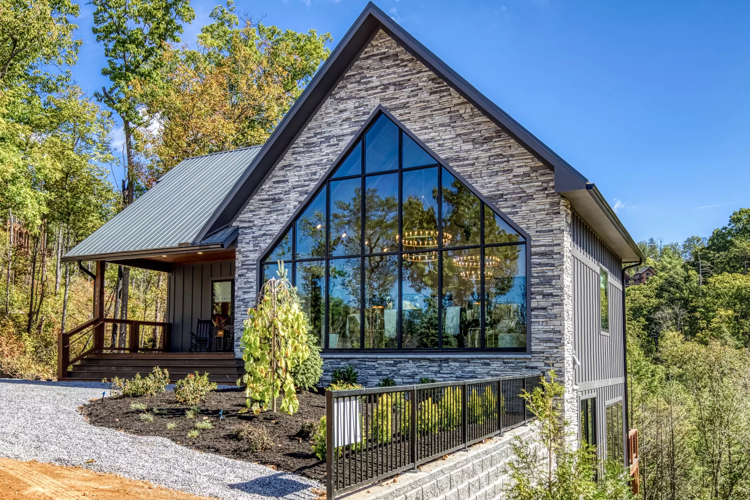 WALDEN'S RIDGE SPLASH - 2 bedroom Cabin in Sevierville