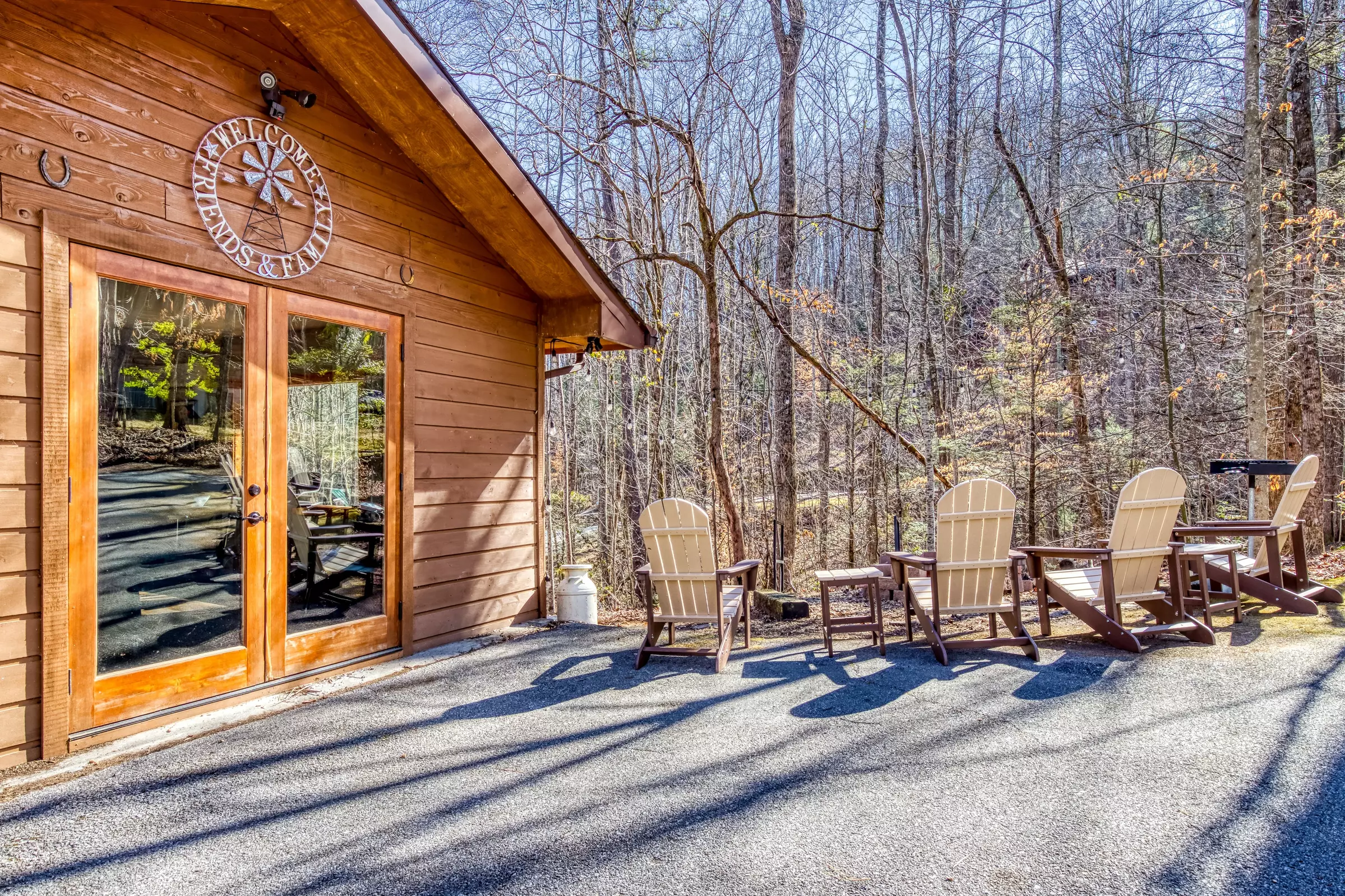 LUMBERJACK LODGE - 2 bedroom Cabin in Sevierville